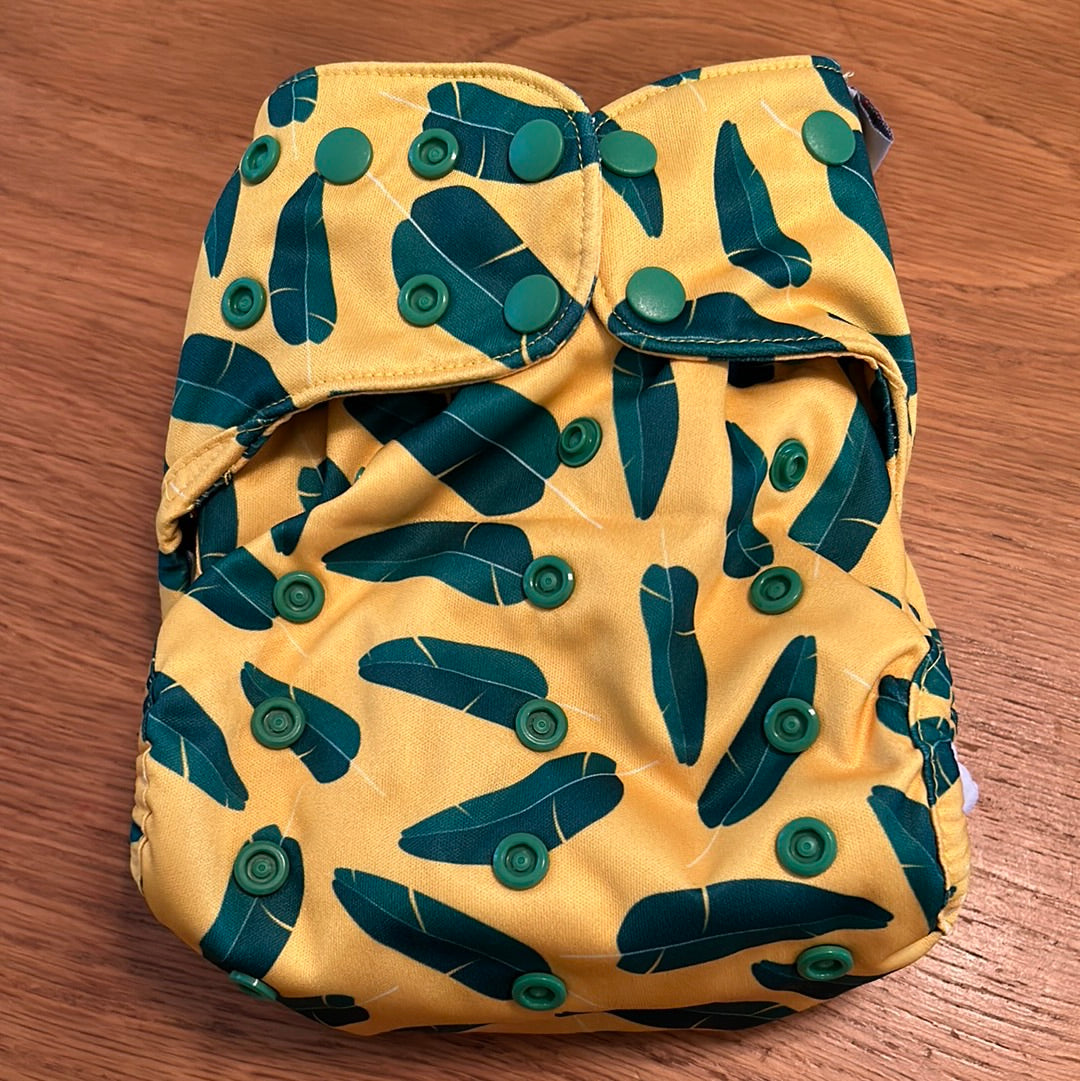 Hippynut bananarama pocket nappy with two original boosters like new ...