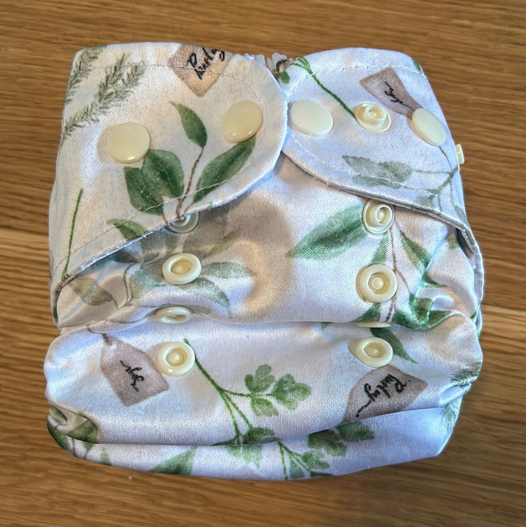 Handmade newborn nappy (looks new) – ReNappy