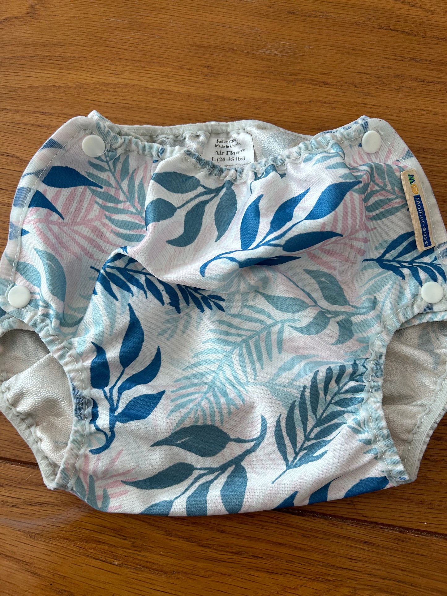 Motherease airflow large nappy wrap, like new (056) – ReNappy